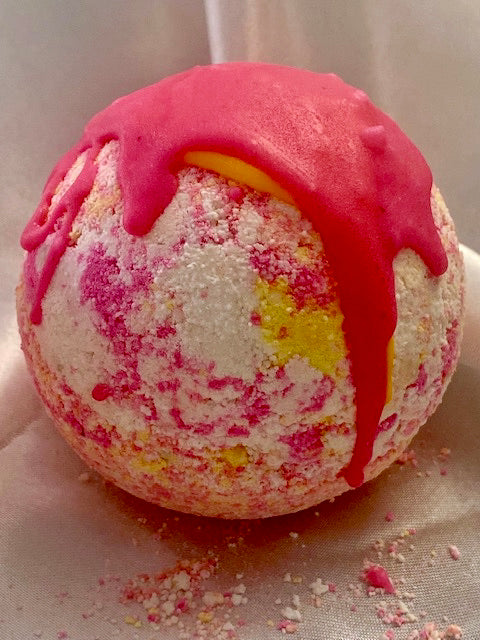 "Brit" - Frangipani Bath Bombs – Dougie Rose Soap